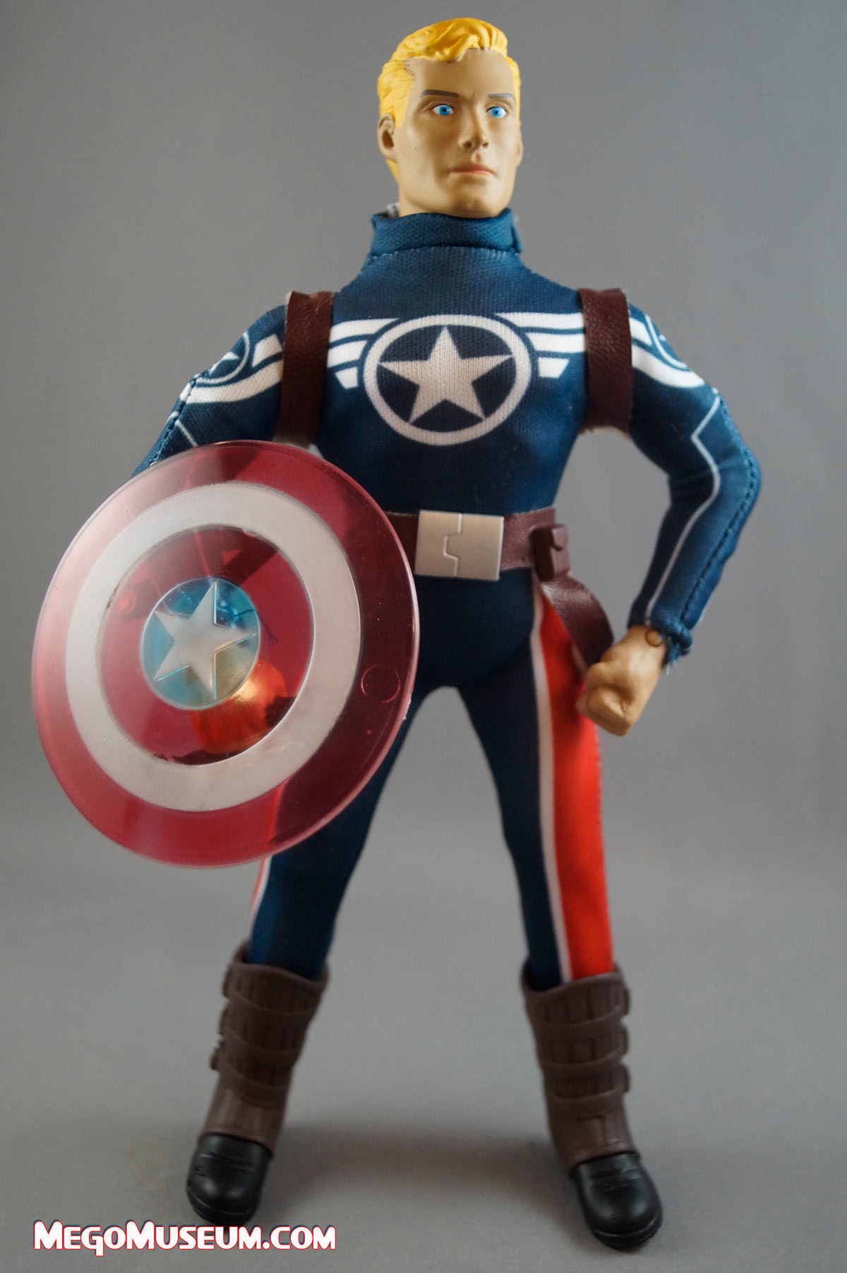 Up Close: ThinkGeek Captain America Exclusive – Mego Museum