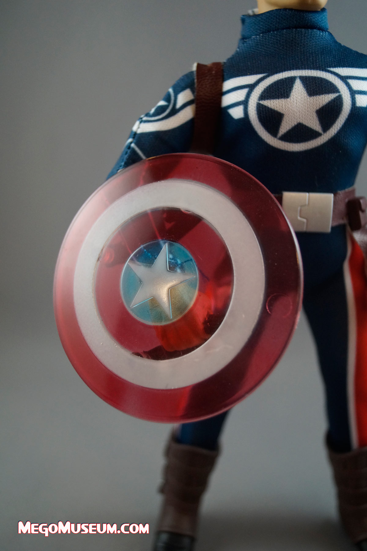 Up Close: ThinkGeek Captain America Exclusive – Mego Museum