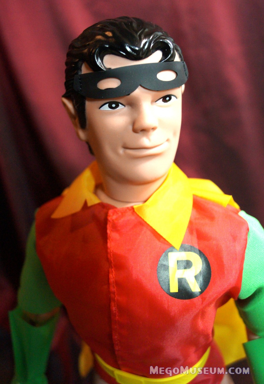 Up Close: 18" Removable Mask Robin - Mego Museum