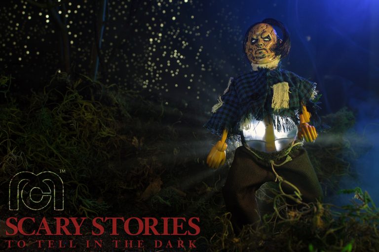 A closer look at Harold the Scarecrow from Mego Wave 8 - Mego Museum